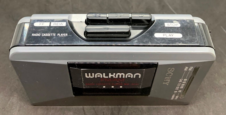 Early 90S SONY Walkman Cassette Player With AM/FM Radio & Belt Clip - Etsy