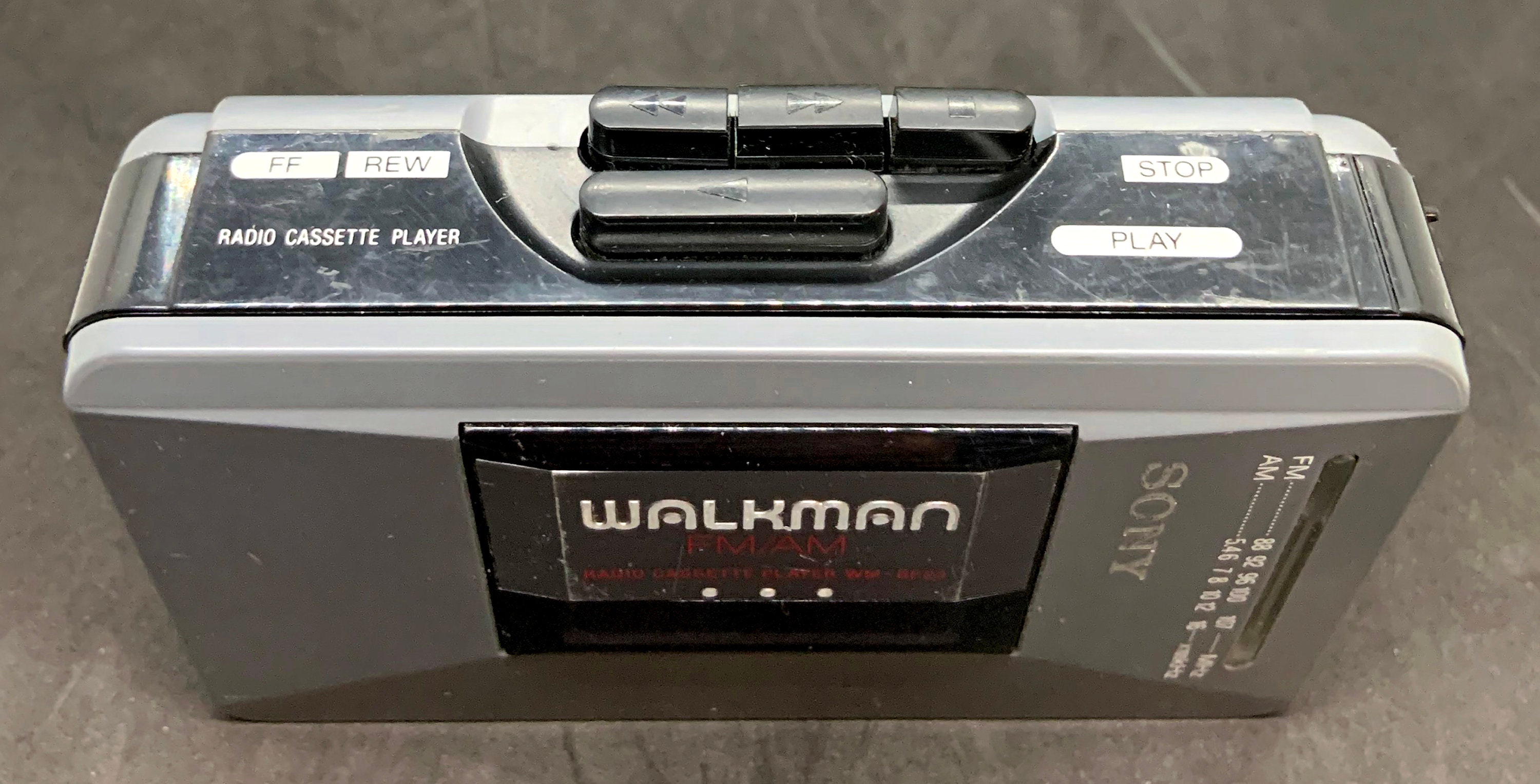 Early 90S SONY Walkman Cassette Player With AM/FM Radio & Belt Clip - Etsy