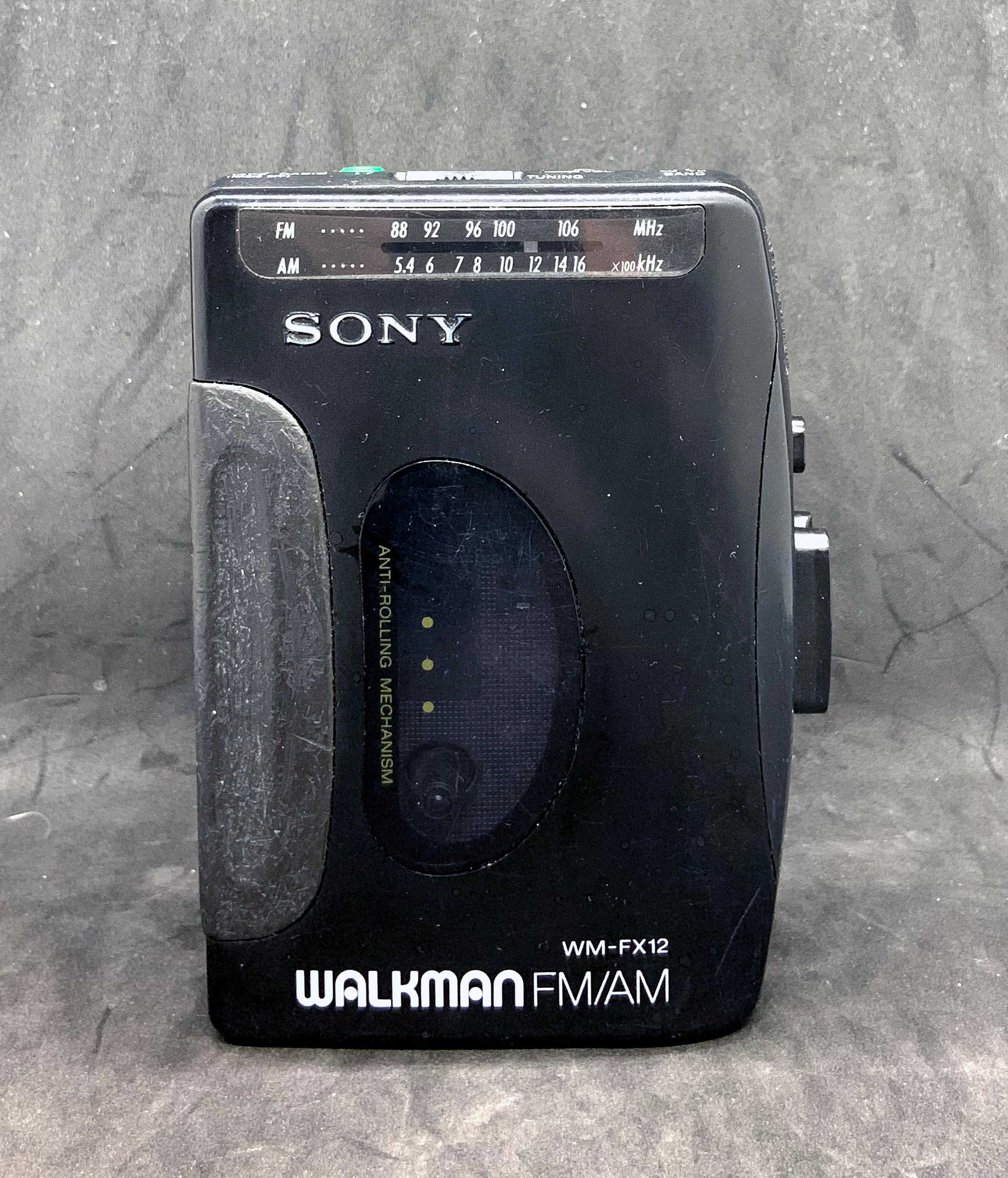 Perfect 90s SONY Walkman FM-AM Cassette Player With Belt Clip - Etsy