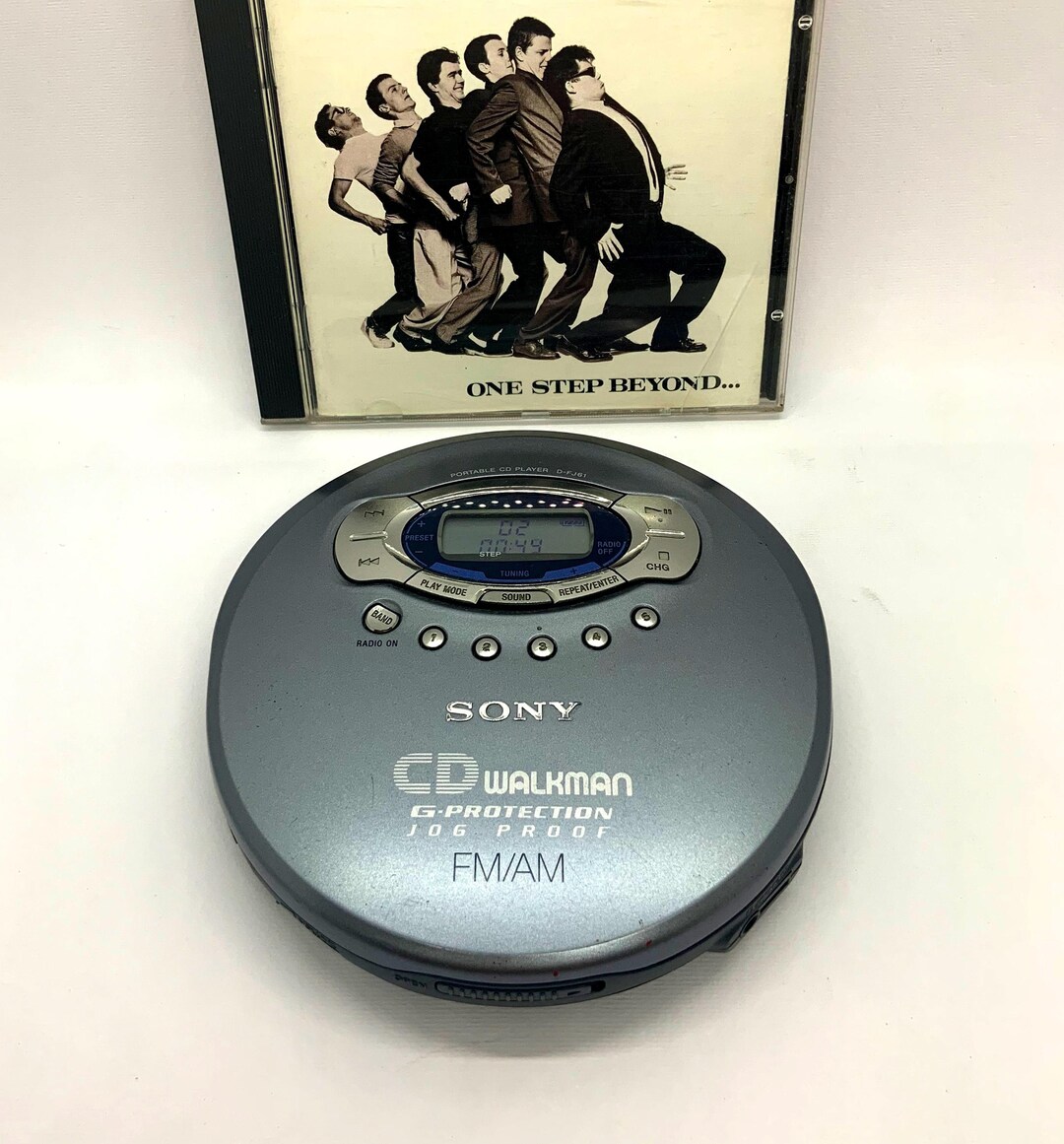Perfect Working 90s Sony CD Walkman / Cd Player With FM/AM Radio & G ...