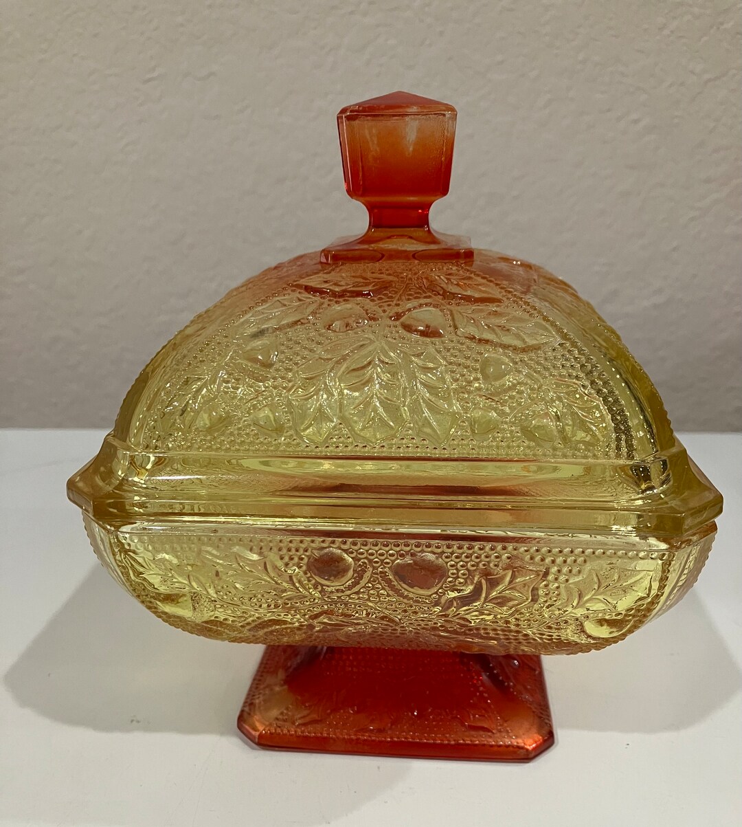 Amberina Lidded Glass Pedestal Candy Dish With Acorns and Leaves Design ...