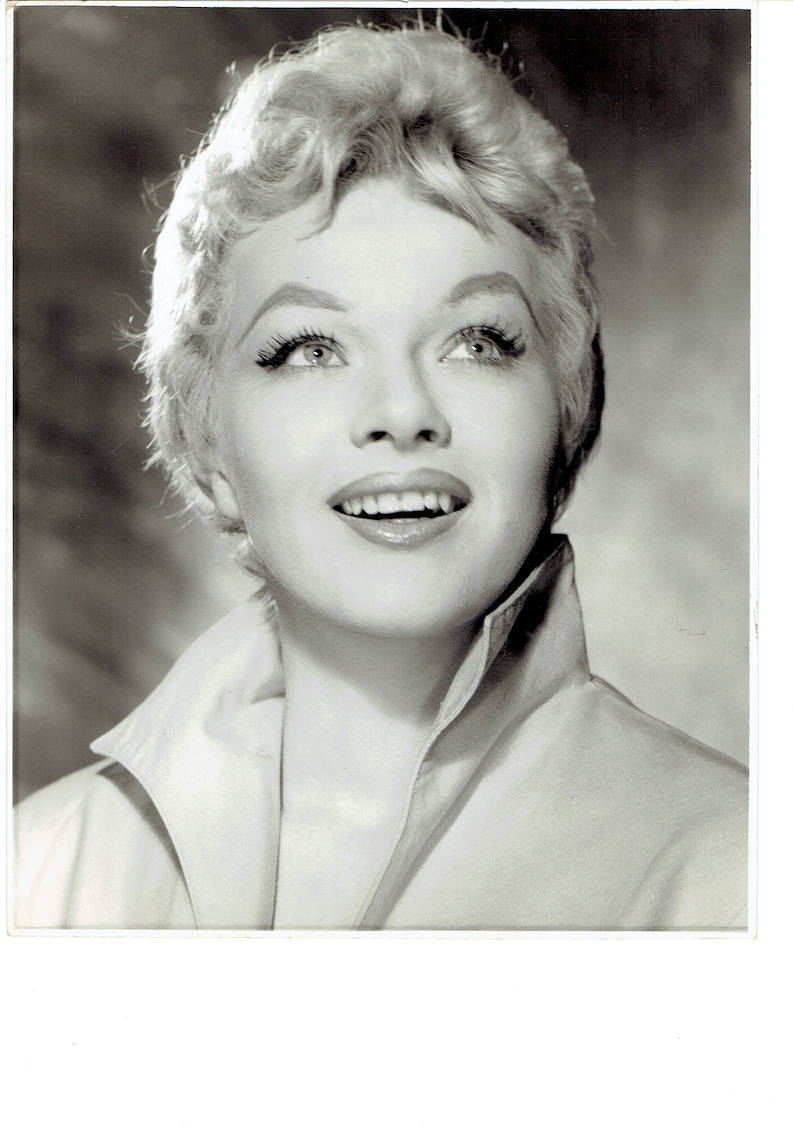 Vintage 1950s Vanda Hudson Photo Portrait by Robin Adler - Etsy UK