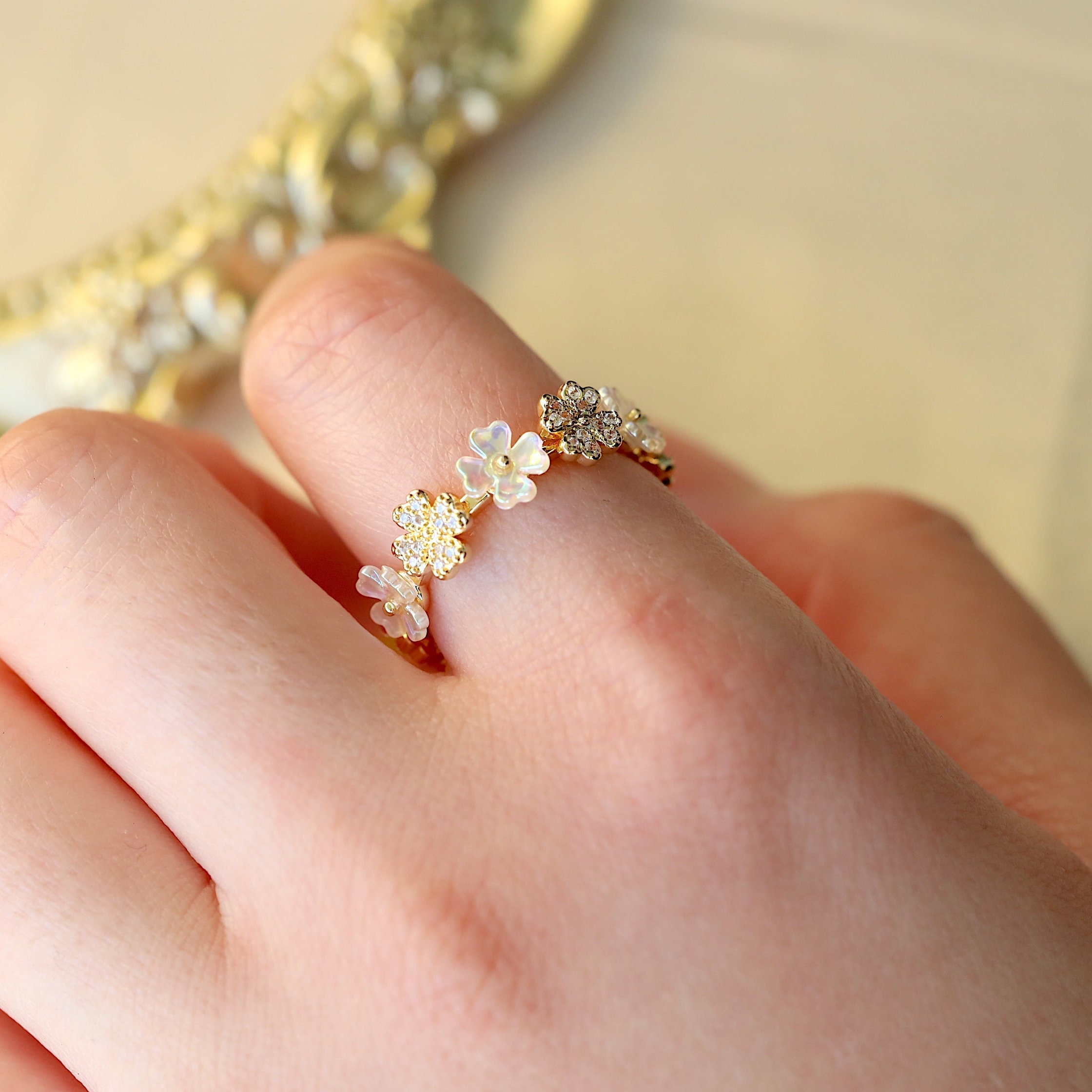 Enamel Flower Ring In Gold | atelier-yuwa.ciao.jp