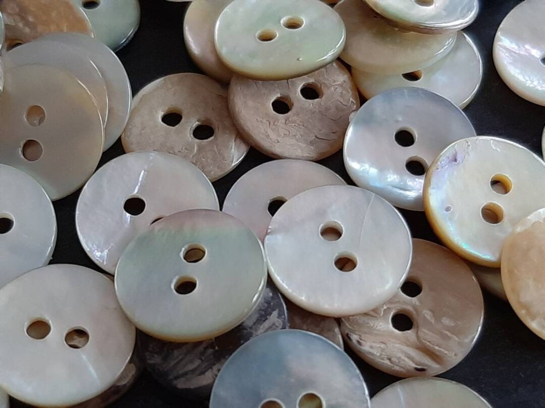 7/16 18L 11.5mm Natural Agoya Shell Buttons - Etsy