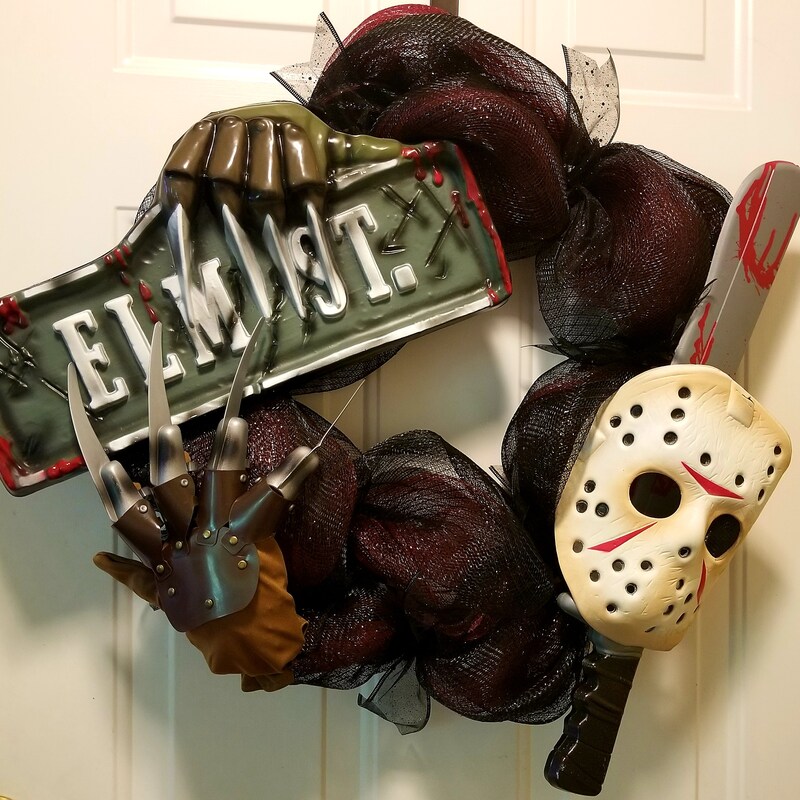 Horror Movie Wreath - Etsy
