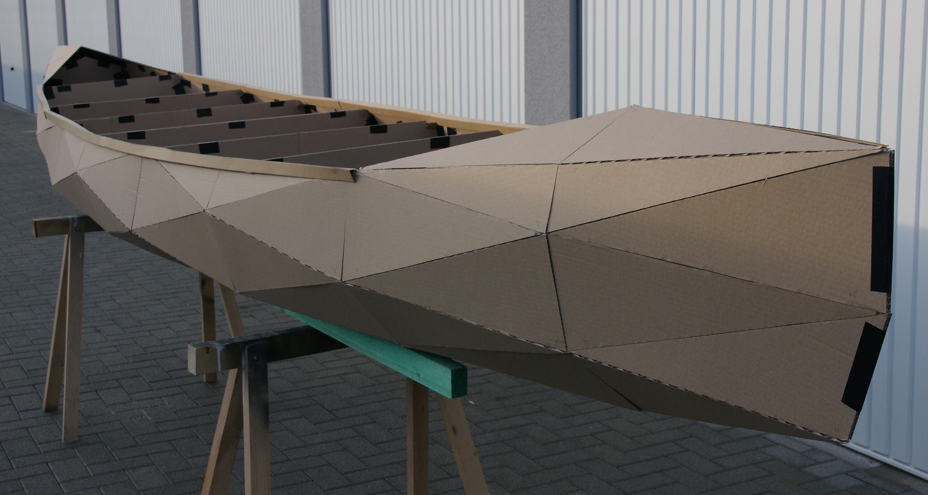 Canoa - progetto di costruzione di una canoa di 5 metri dal design ...