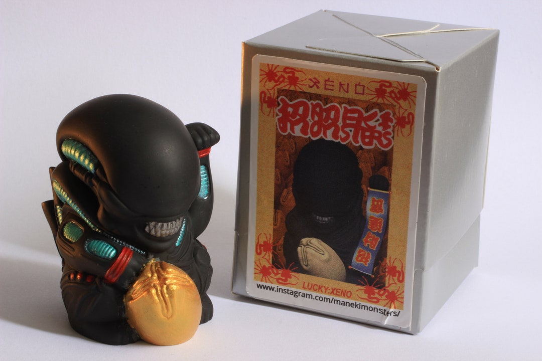 Maneki Monsters Mini (60mm) Lucky Xeno (OG Black) - Lucky Cat Maneki ...