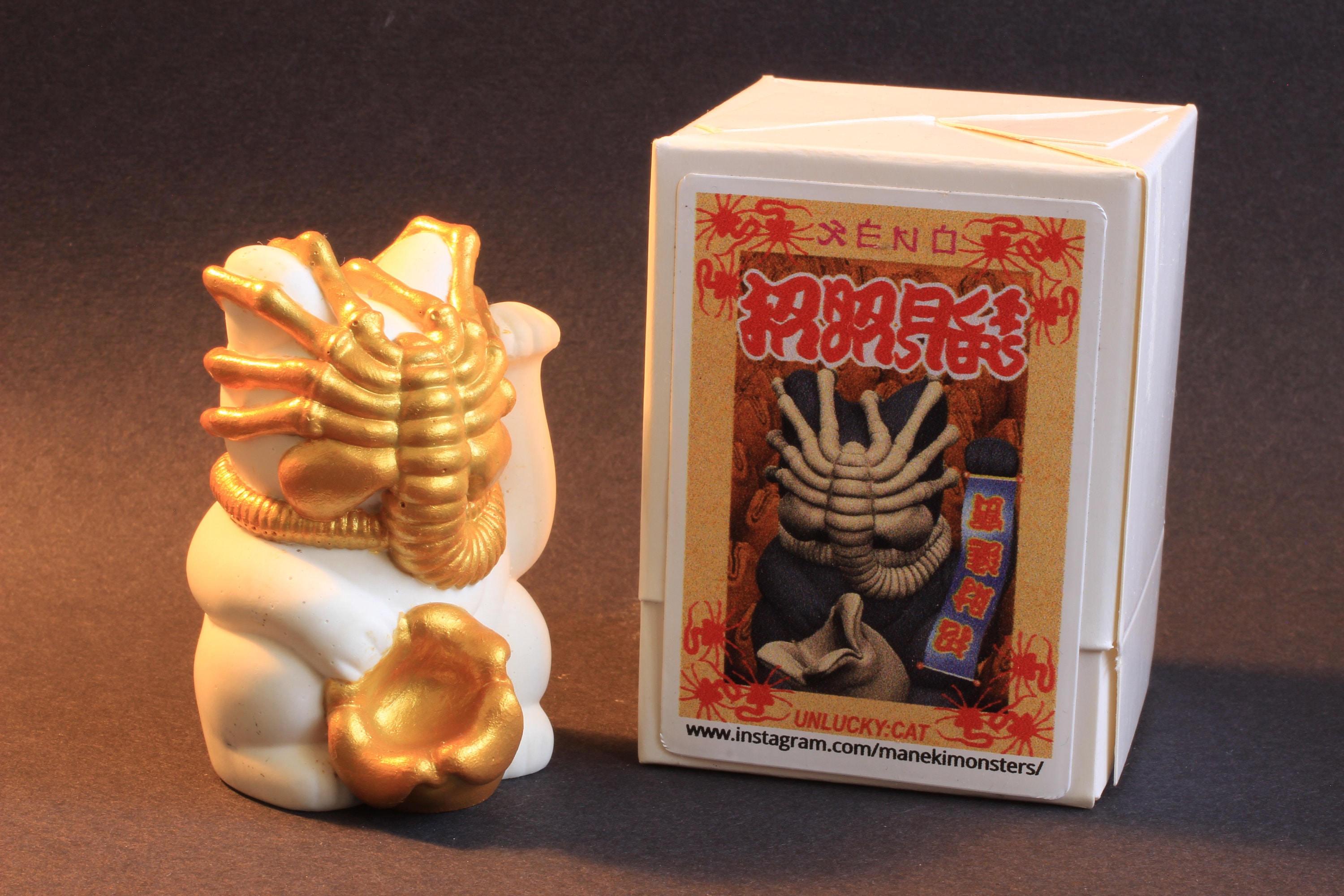 Maneki Monsters Mini (60mm): Unlucky Cat (gold Edition) - Lucky Cat ...