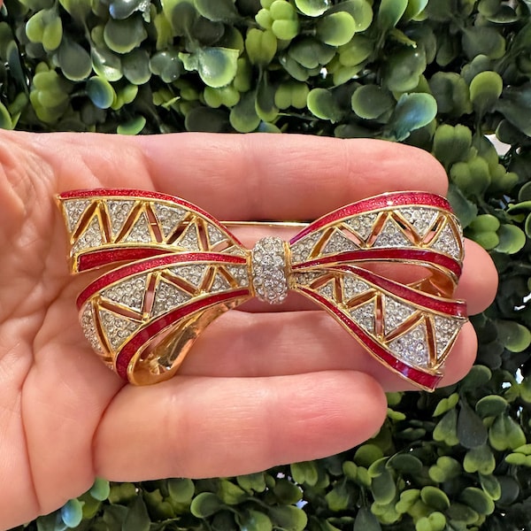 Erwin Pearl Brooch - Etsy