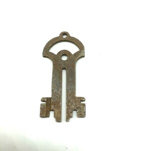 Antique Flat Key - Vintage Unusual Shape and Size (dark & Rusty) - Etsy