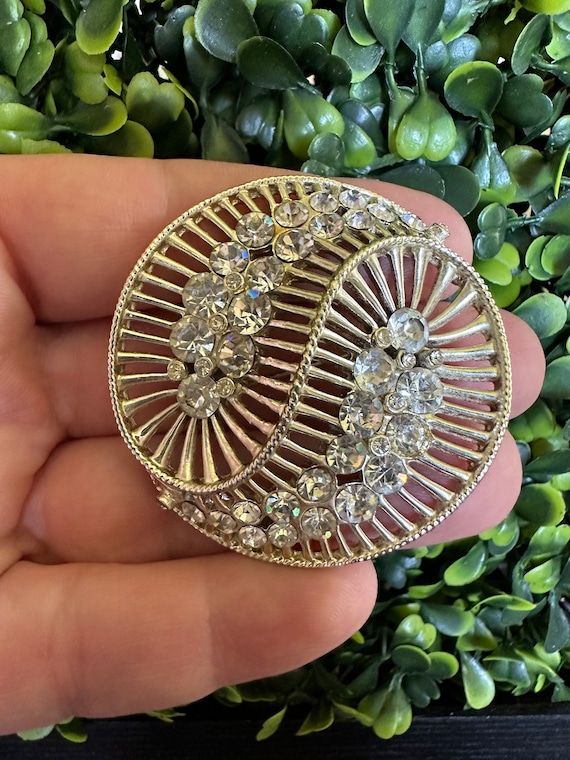 Signed vintage coro rhinestone - Gem