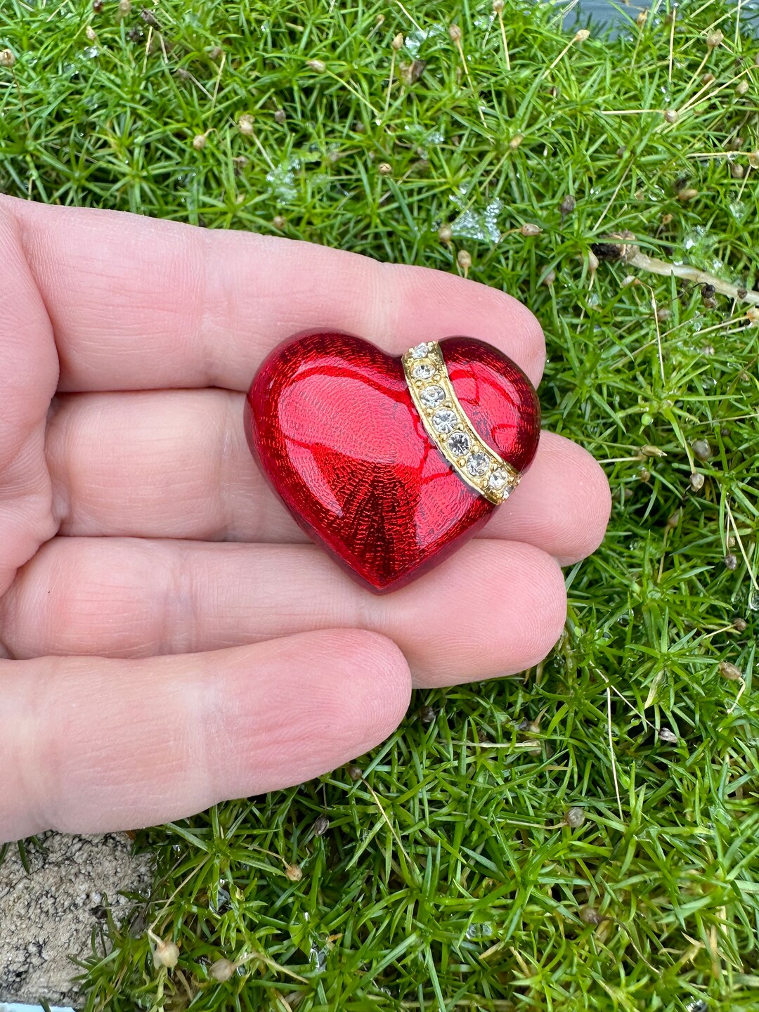 Vintage Jewelry Brooch Beautiful Red Enamel Rhinestone Heart Gold Tone ...