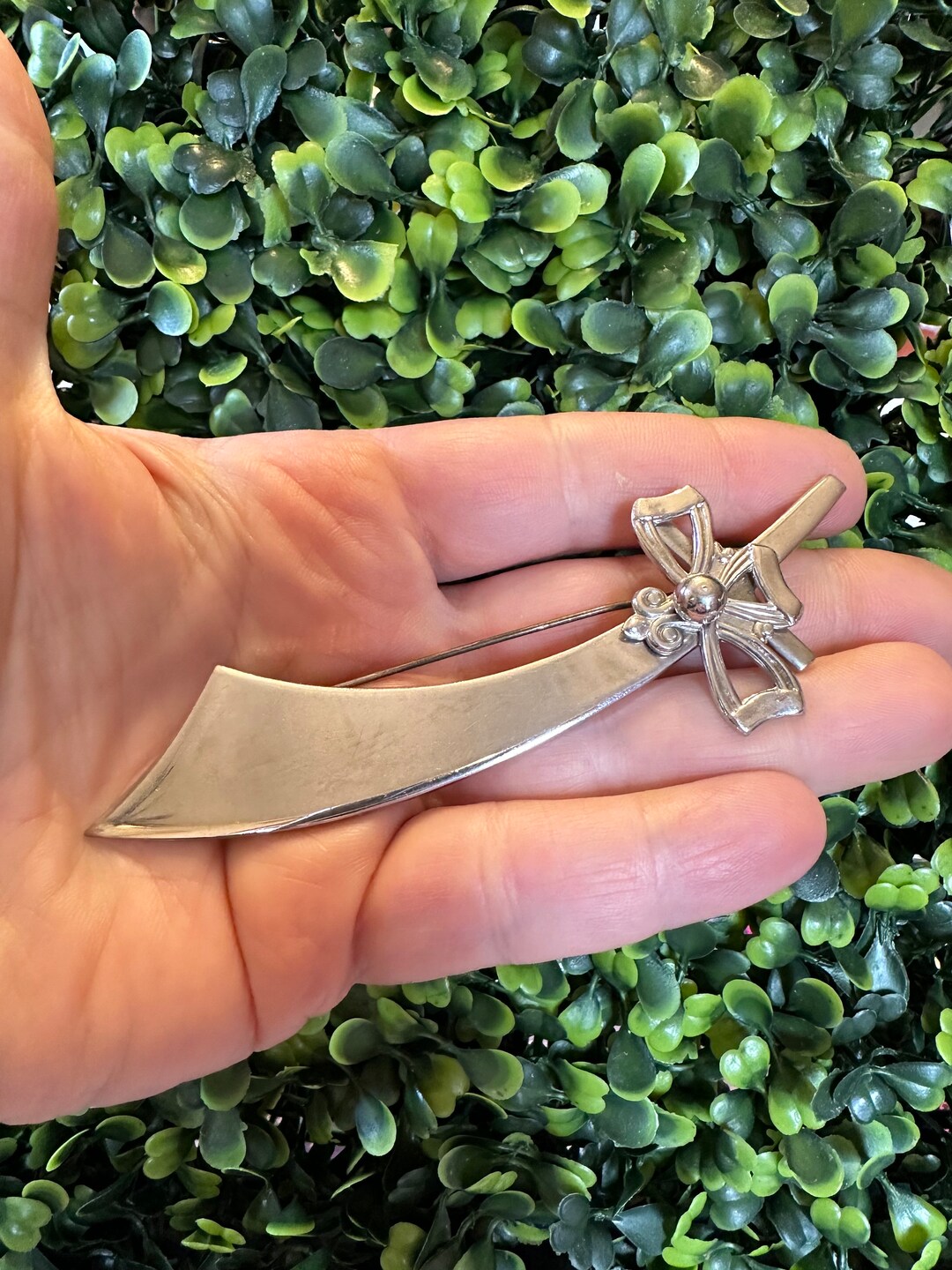 Broche de bijouterie vintage Belle épée, épingle argentée - Etsy France