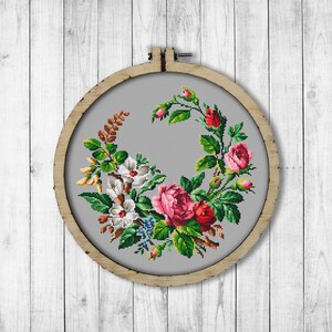 Vintage Wreath # 9 Cross Stitch Pattern, Flowers Cross Stitch Pattern ...