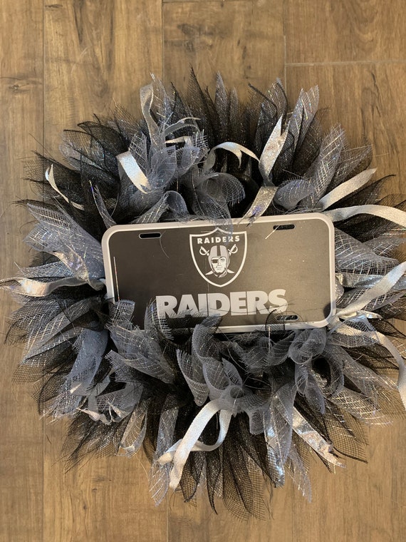 Raiders Wreath - EMSEKFLOL.COM