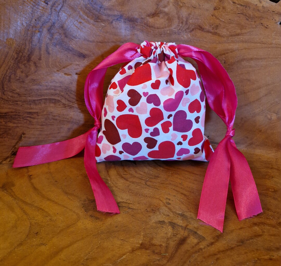 Set of 5 Heart Gift Bags - Etsy