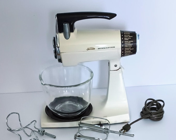 Vintage Sunbeam Mixmaster With 12 Speeds, Original Bowl and 4 Mixers ...