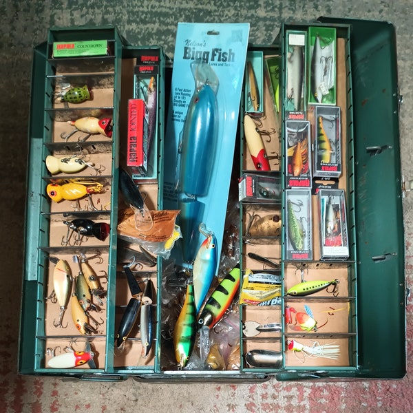 Vintage Tackle Box - Etsy