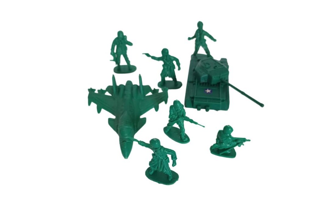 8 Piece Vintage Toy Army Set! - Etsy