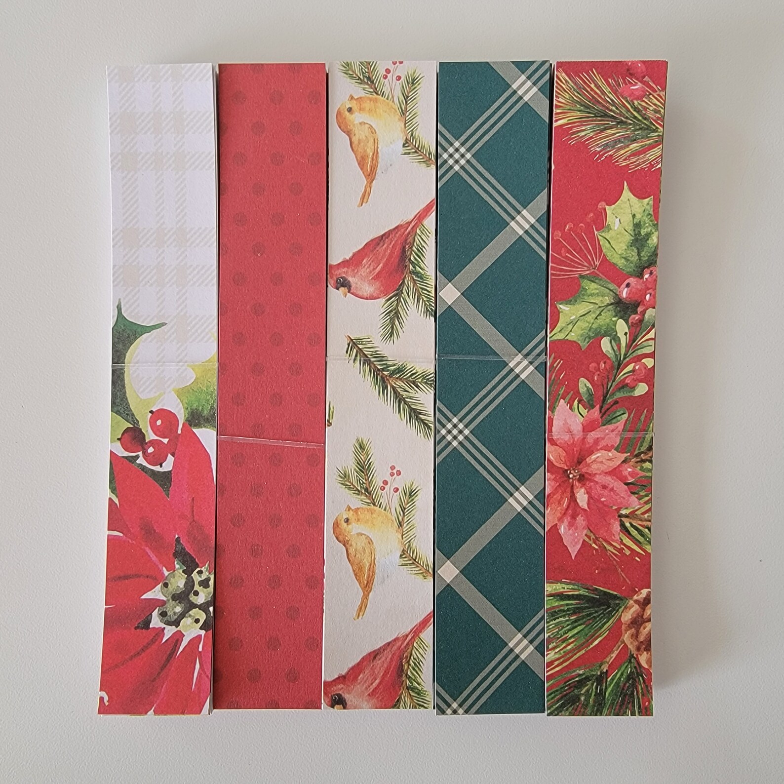 Christmas Classic - DIY Paper Chain Kits - Red Green Gold White ...