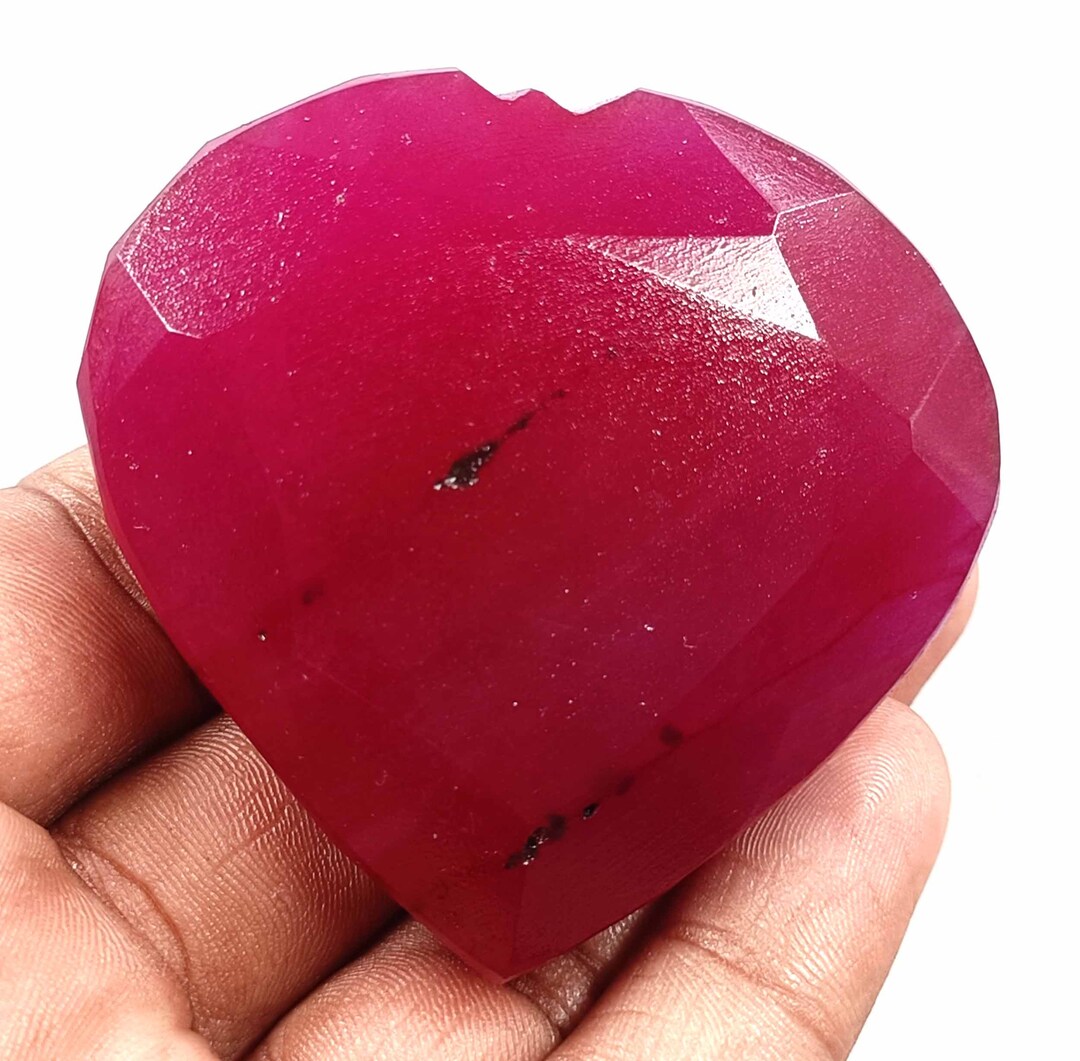 Ruby Big Stone Heart Shape 561.35 Ct Transparency Opaque Natural ...