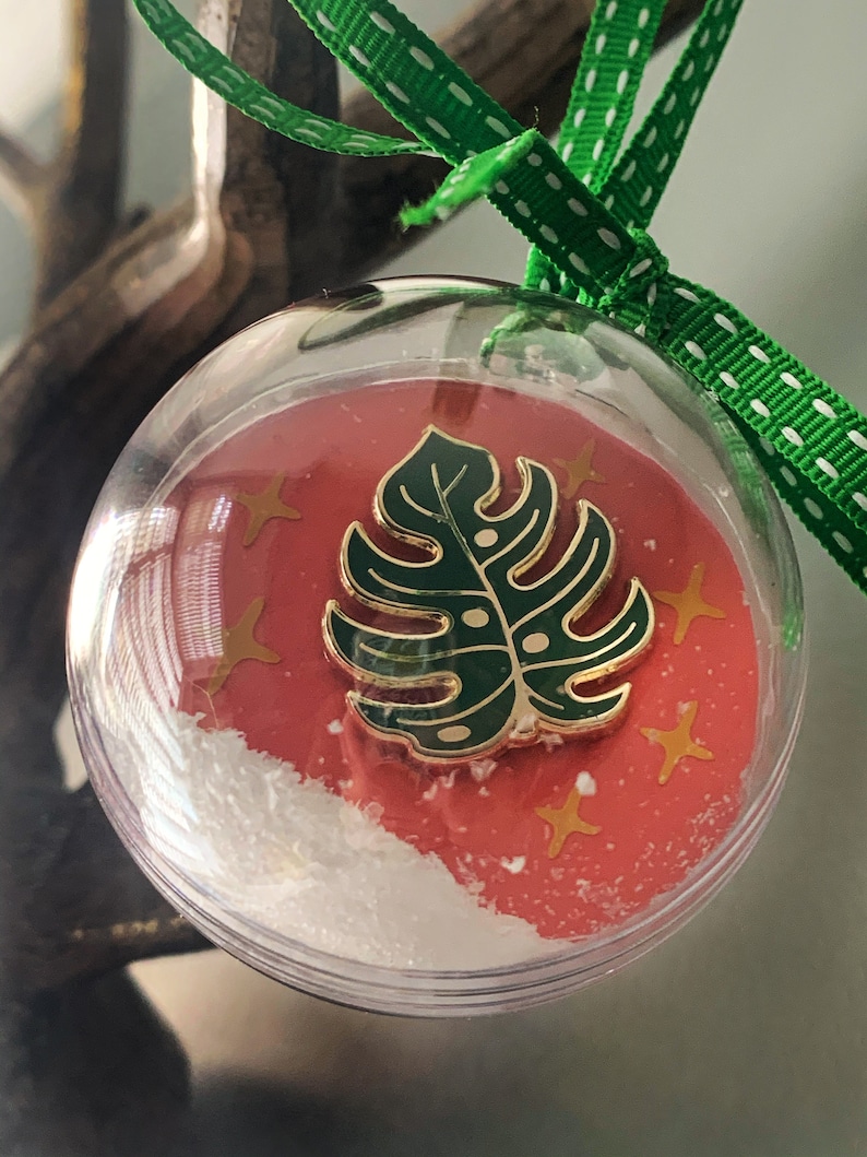 Enamel Pin Totally Tropical Leaf Badge a Great Gift for Any | Etsy UK