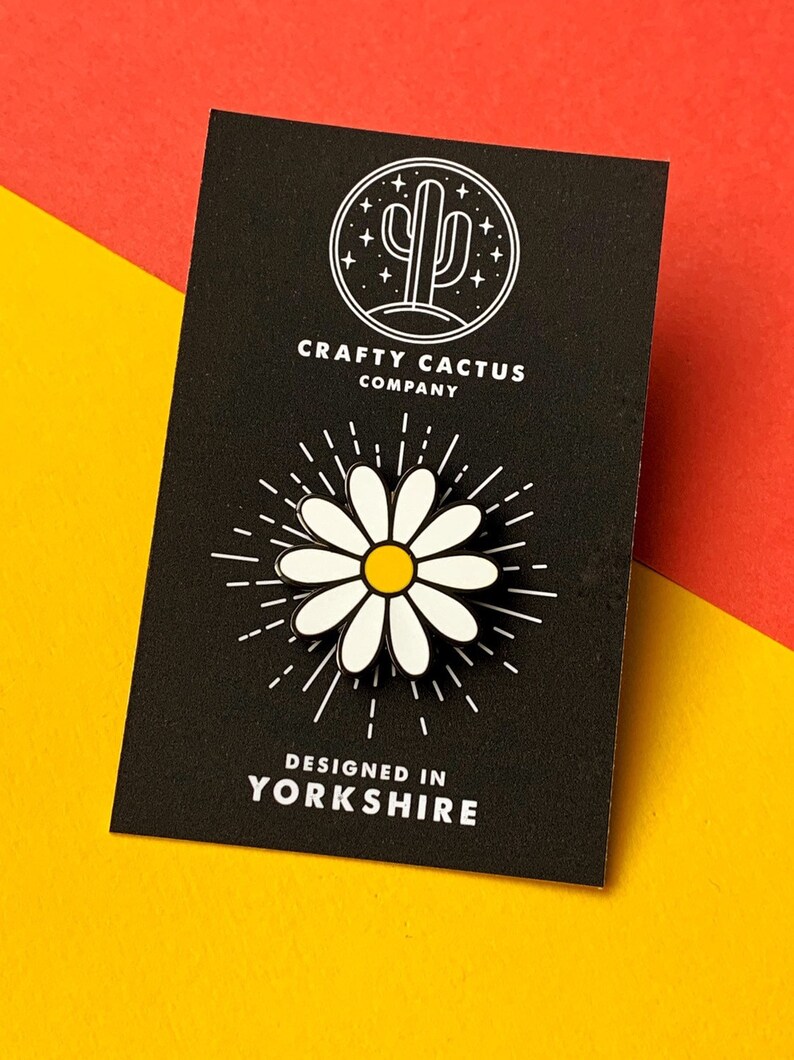 Daisy Enamel Pin Badge a Great Gift to Brighten Anyones - Etsy