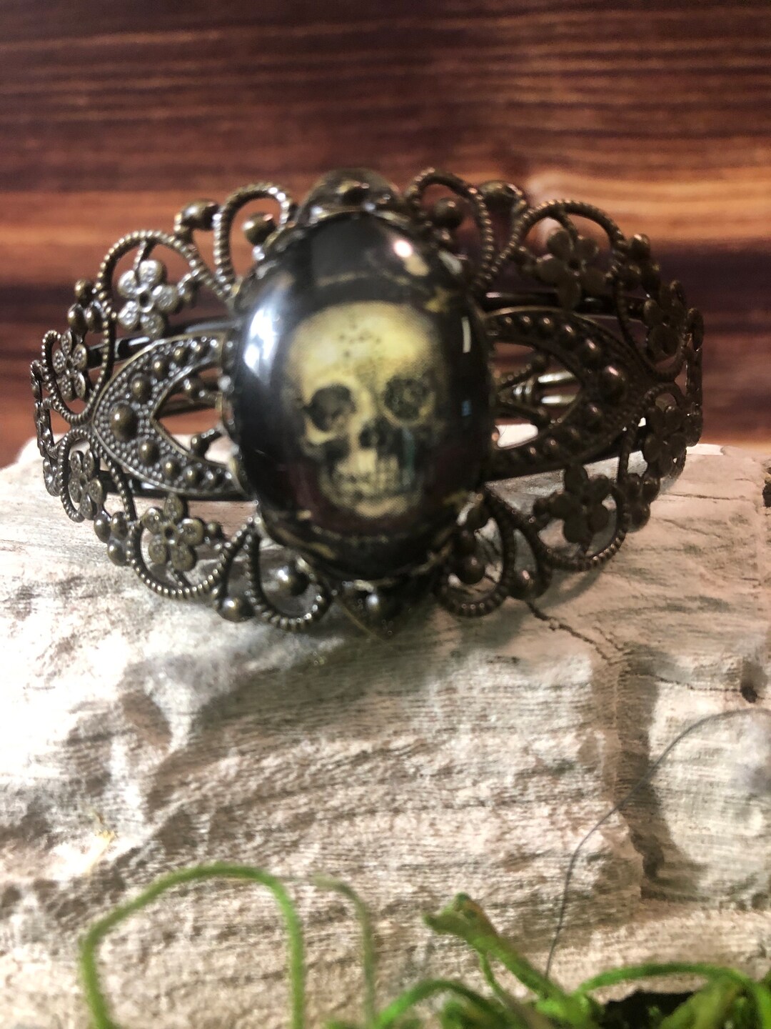 Skull Bracelet | Creepy Jewelry | Witchy Jewelry | Goth Jewelry - Etsy