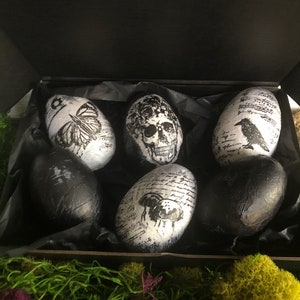 Creepy Easter | Primitive Easter | Goth Easter | Decoupaged Eggs - Etsy