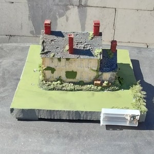 HO 1:87 Scale Model of Abandoned Haunted Mansion - Etsy