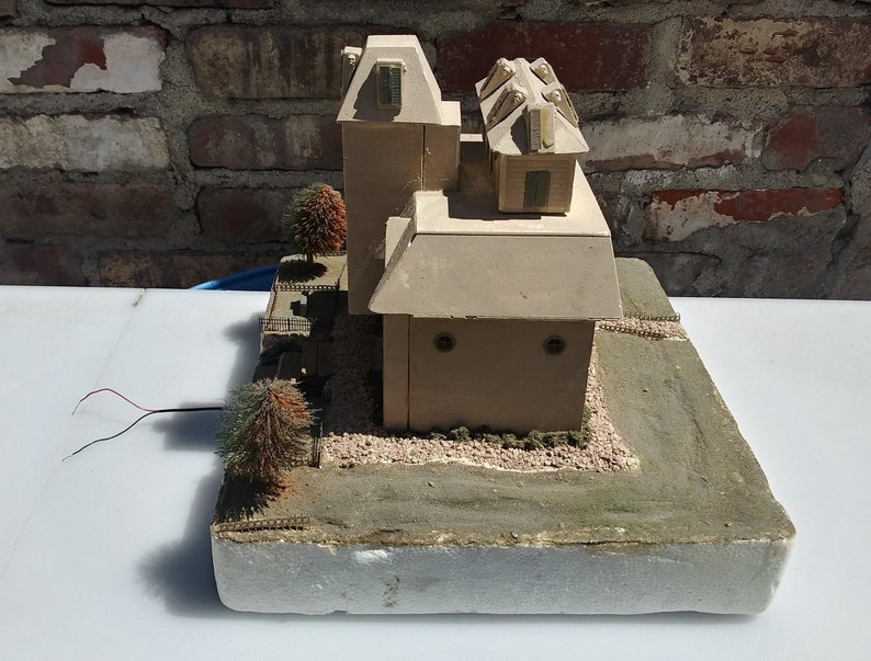 HO 1:87 Scale Model of A Funeral Home. - Etsy