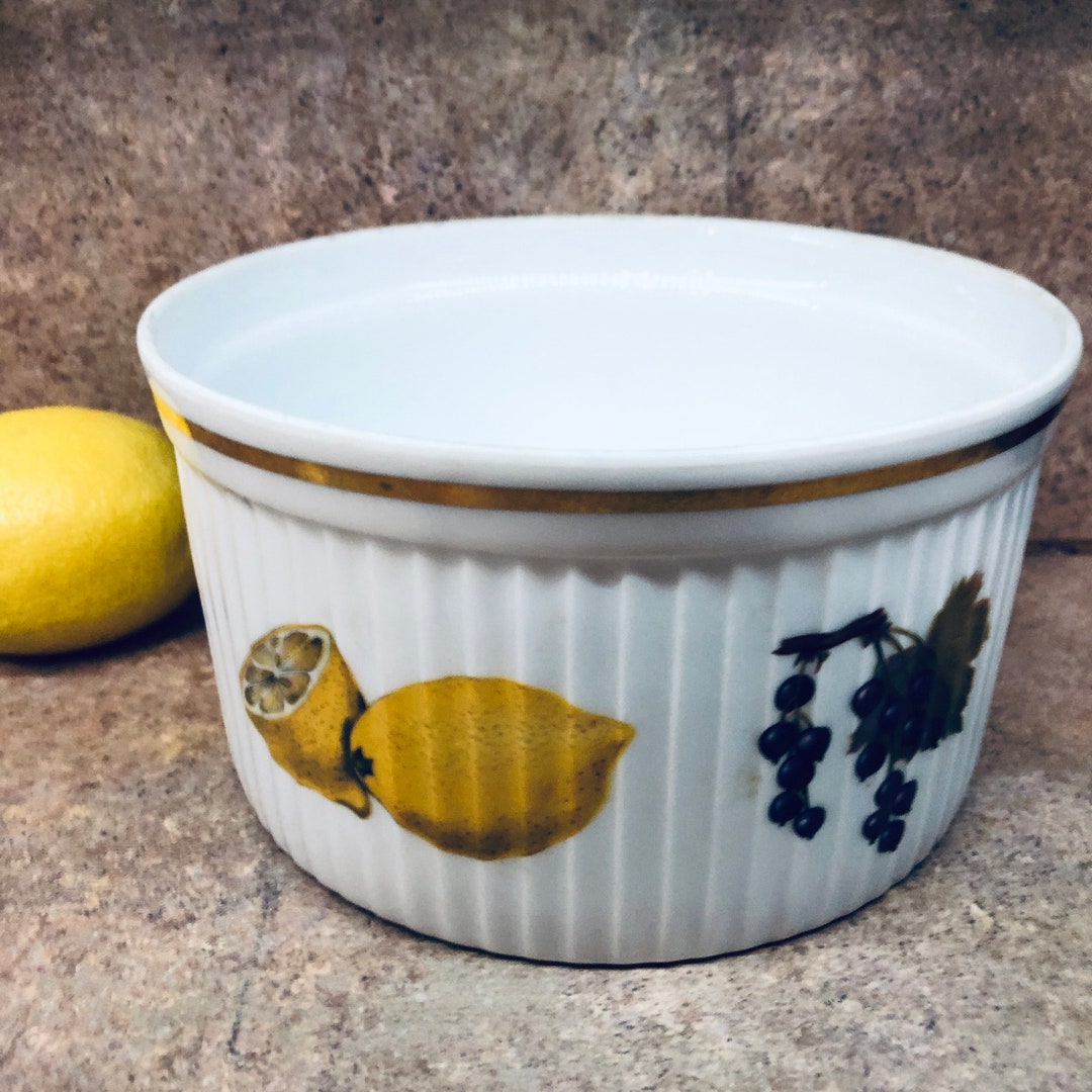 Royal Worcester Evesham Gold Lemons and Berries Souffle Baking ...