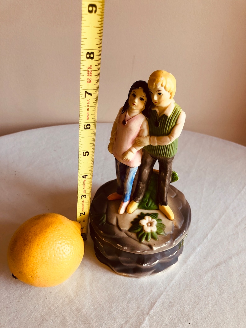 Vintage 1970s Turning Ceramic Music Box With Couple - Etsy