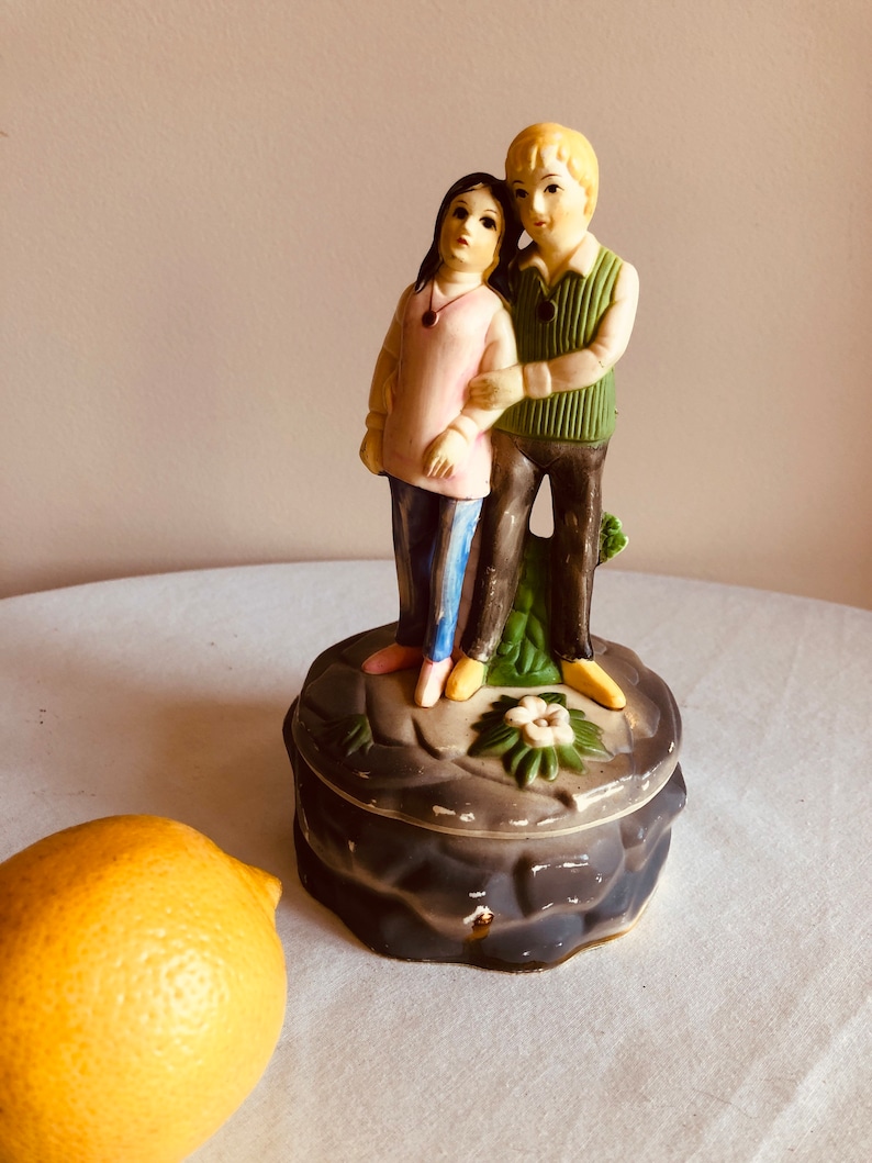 Vintage 1970s Turning Ceramic Music Box With Couple - Etsy