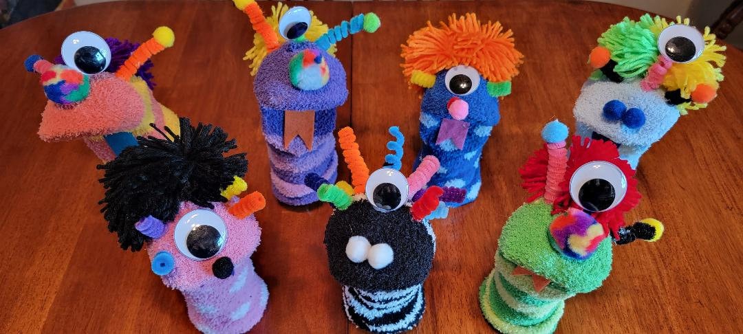 Doopalpoops Sock Puppets – Fuzzy Colorful Pre-made Hand Puppets Variety ...