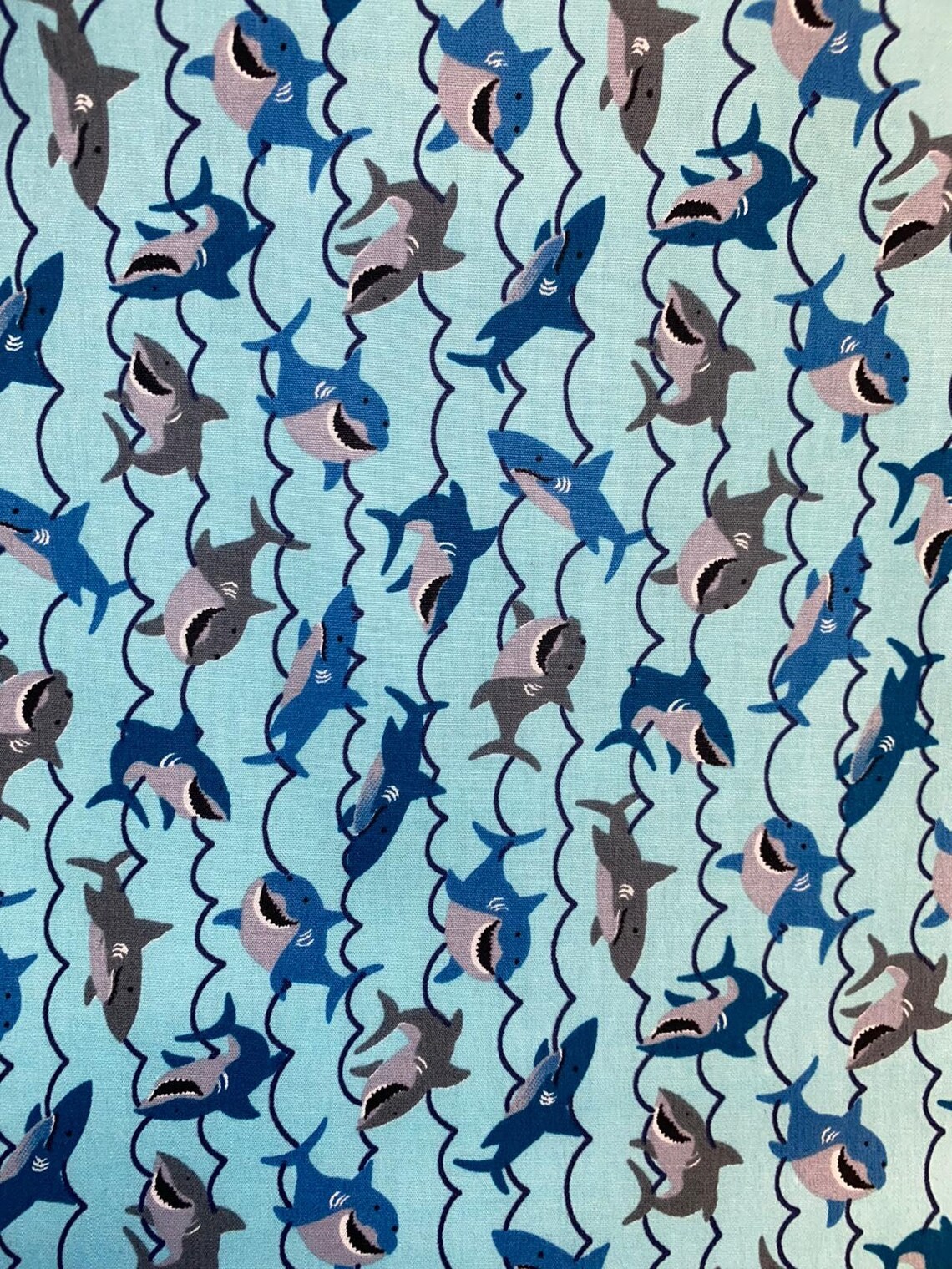 1 mtr azul océano tiburón impresión 100% algodón tela... | Etsy