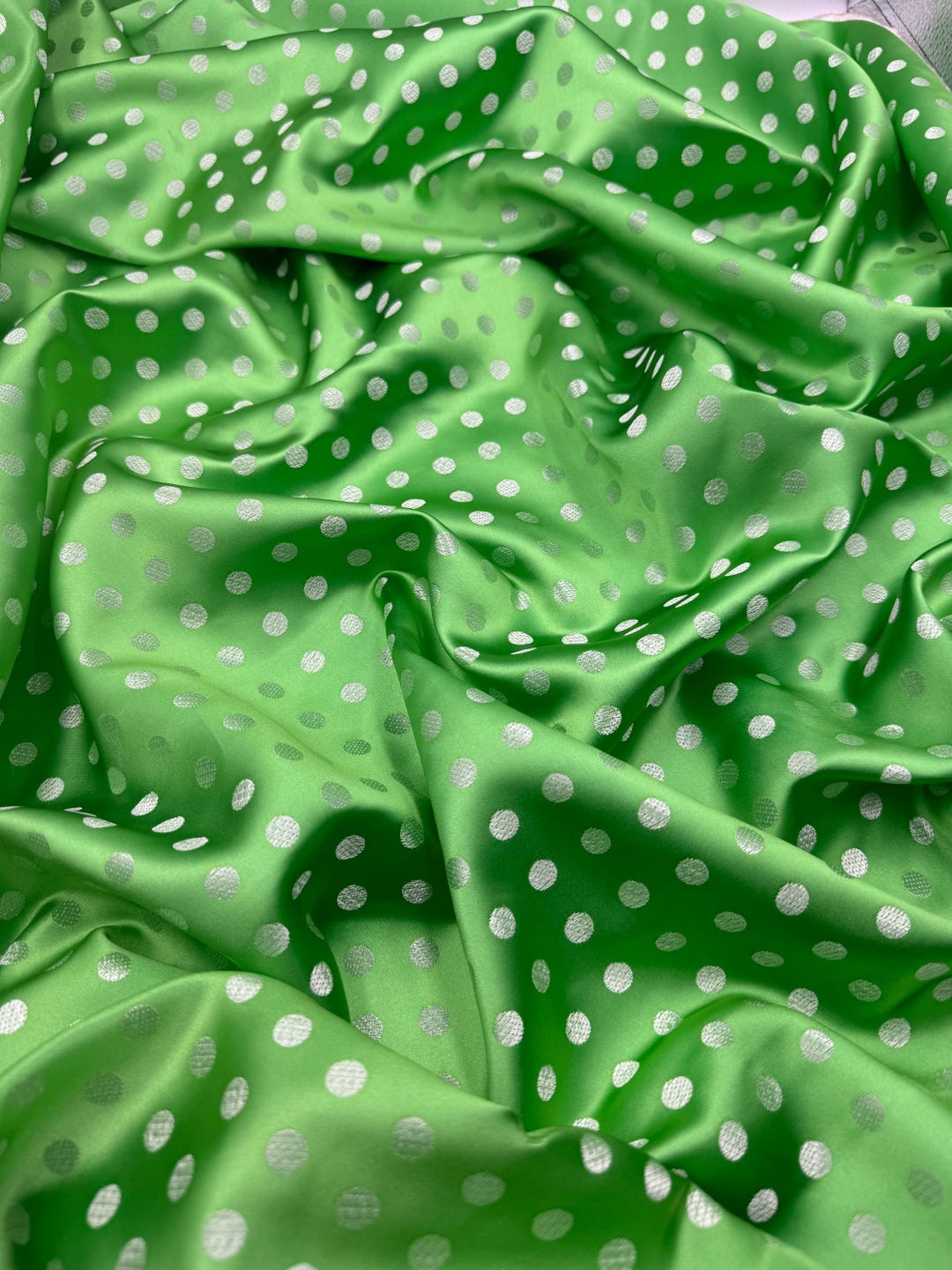 1 Mtr Lime Green Polka Dott Oriental Chinese Brocade Fabric..45" Wide ...