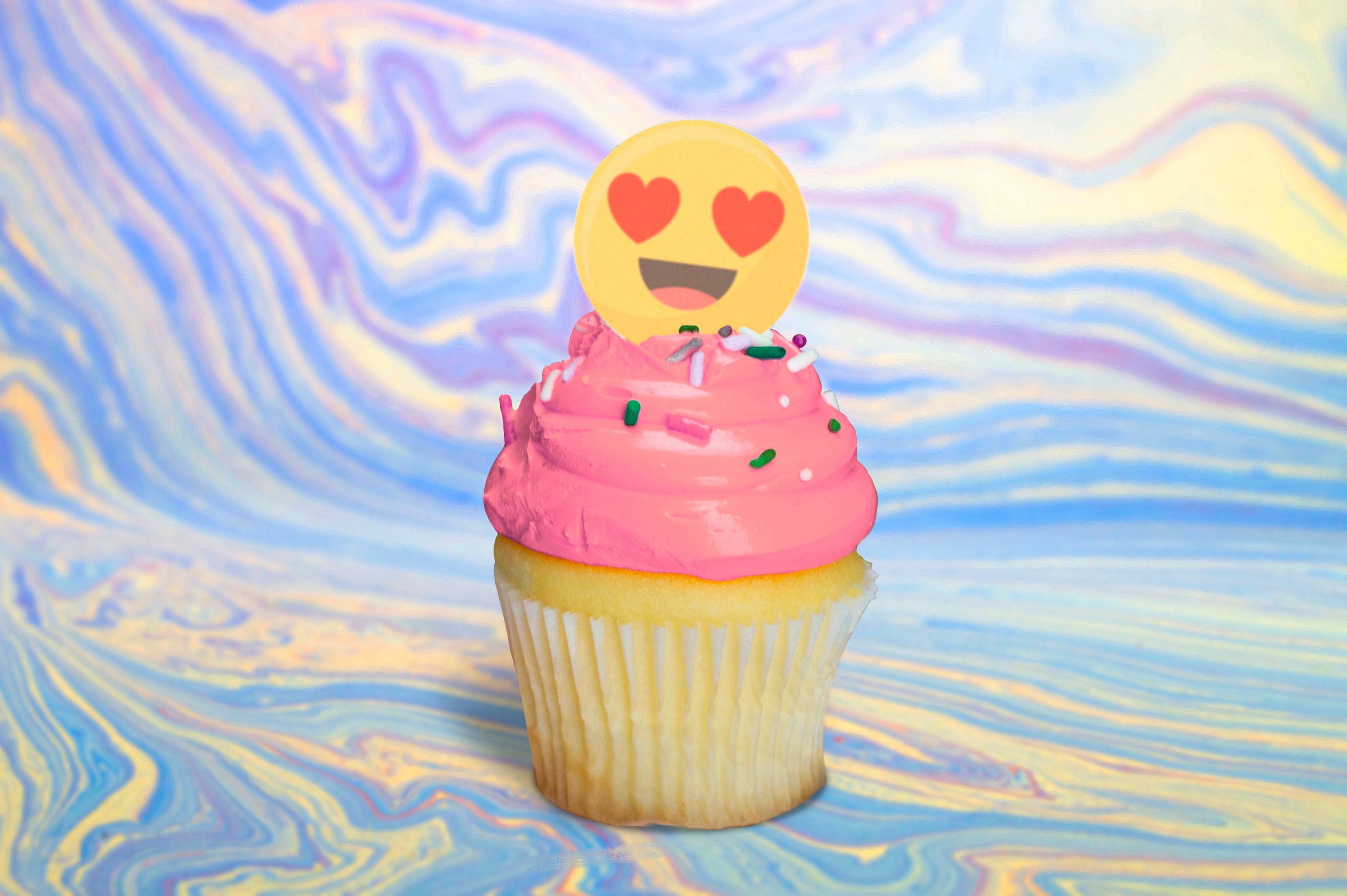 24 Edible Emoji Cupcake Toppers | Etsy