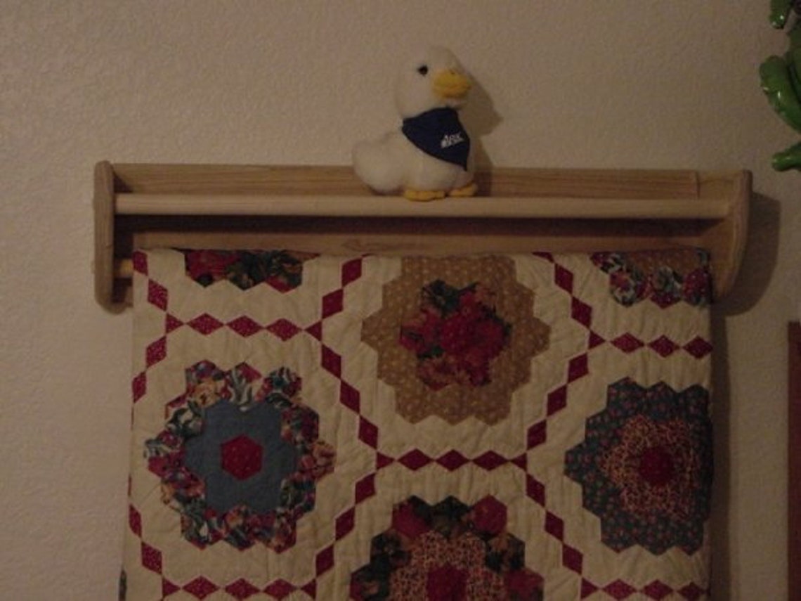 Shelf Quilt Rack - Etsy