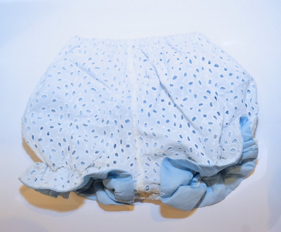 Vintage Baby Toddler White Eyelet Diaper Cover / Blue… - Gem