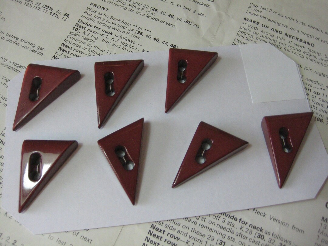 7 Large 1980's Triangular Buttons 50mm Vintage Buttons - Etsy