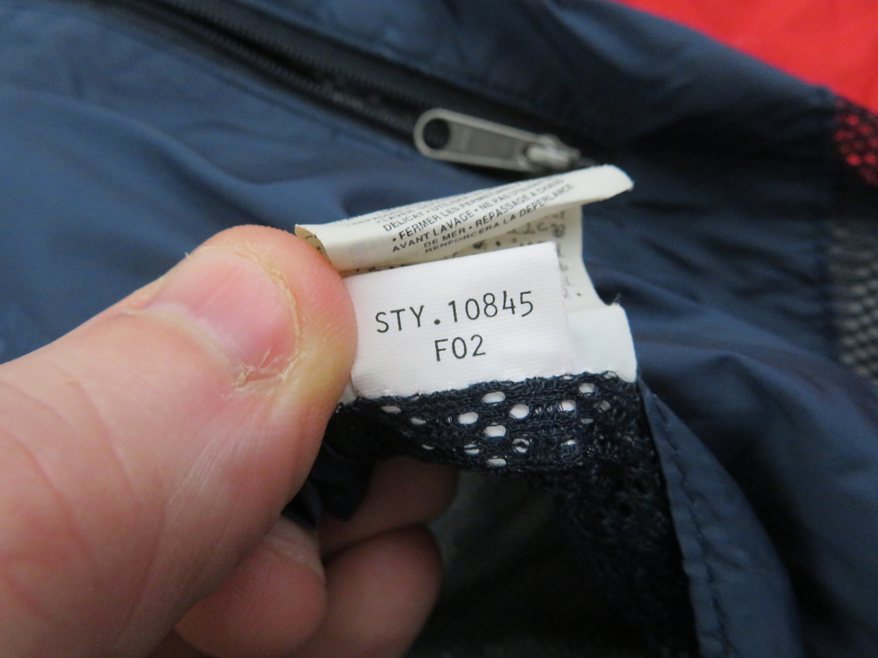Vintage 90s Y2K Patagonia Red Cross Blast Ski Parka Vintage 90s Y2K Patagonia Red Cross Blast Ski Parka