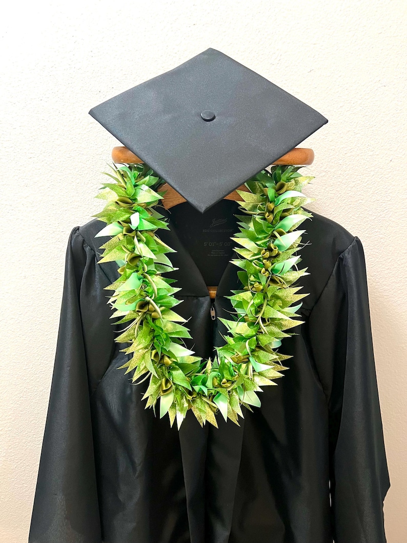 Maile Lei Green Metallic 2025 Graduation Tag - Etsy