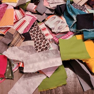 Fabric Scraps Destash #04-24 - 1 Lb 10 Oz of 2" to 3" Strips & Squares ...