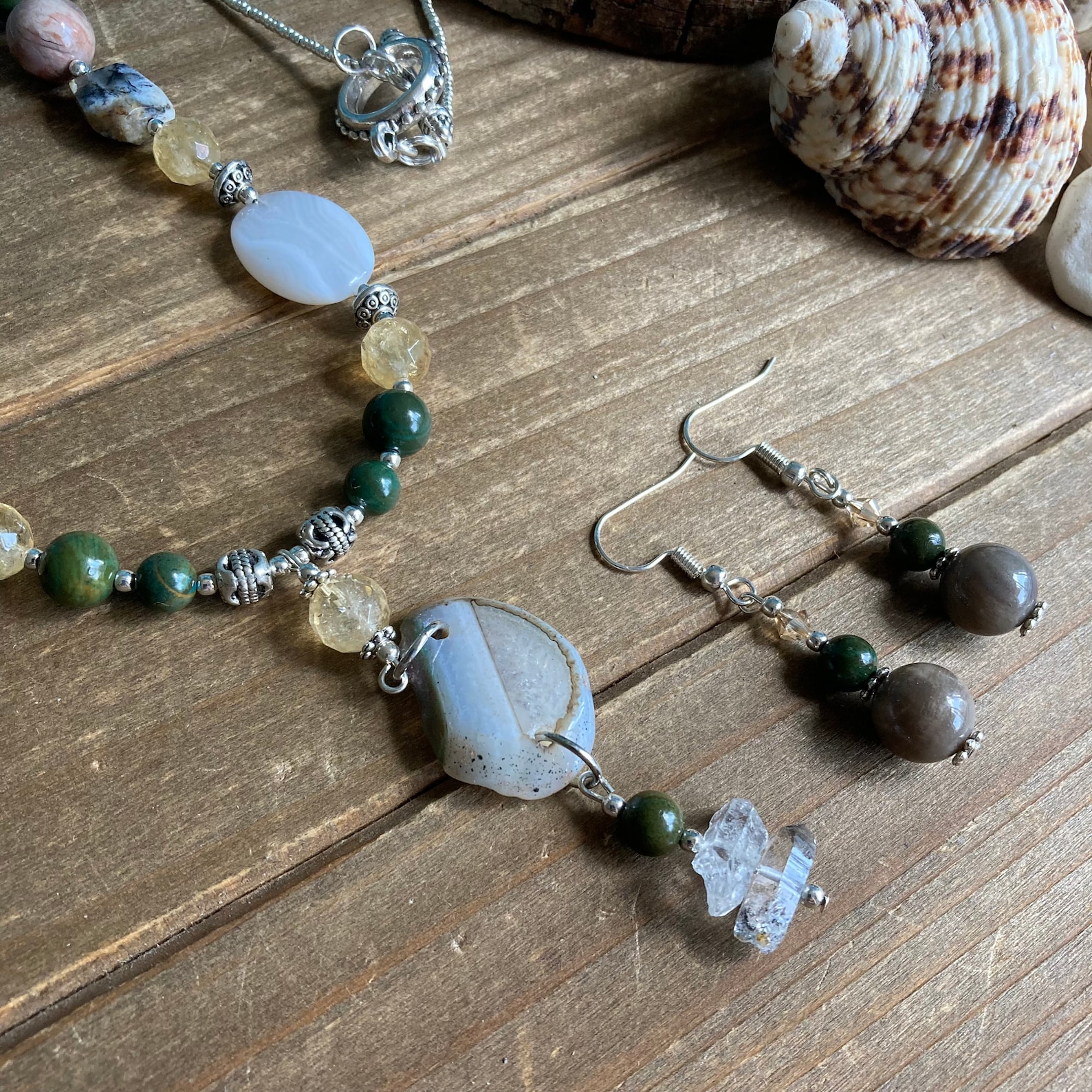 Quartz jewelry set necklace earrings set Montana Moss pendant | Etsy