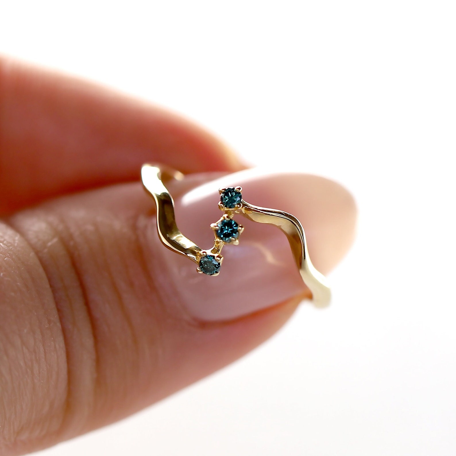 Organic Blue Diamond Ring, 14K Gold Wavy Natural Diamond Ring ...