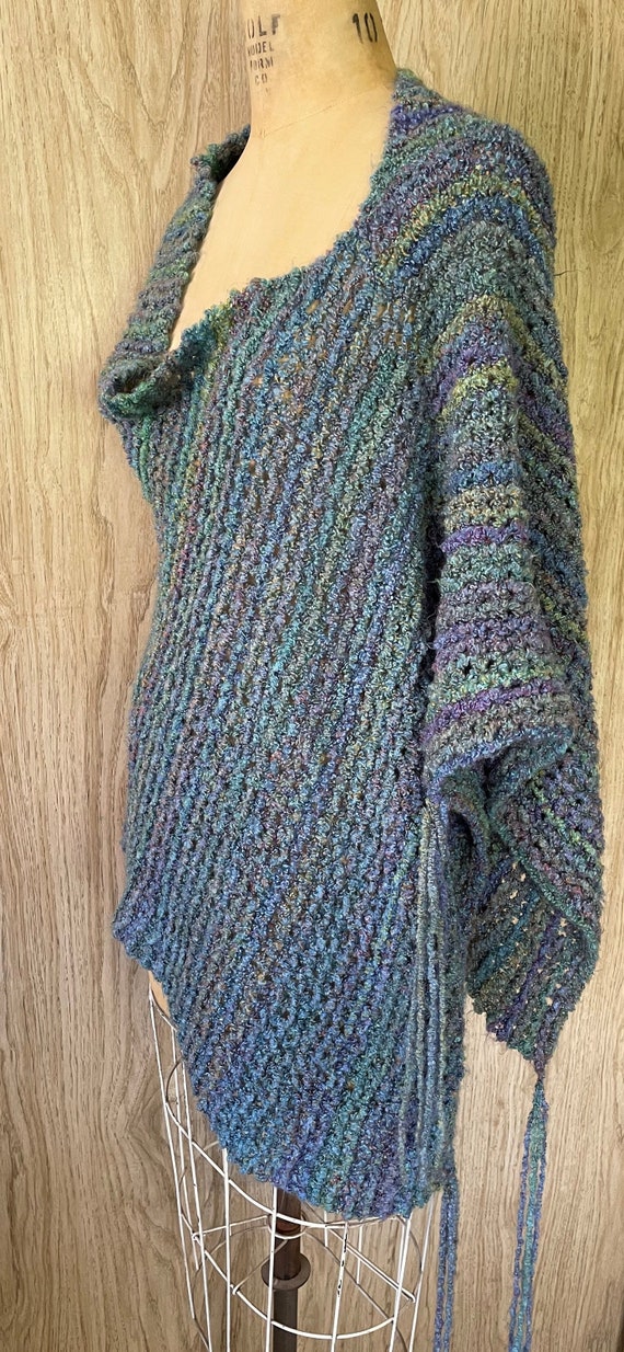 vintage hand knit poncho - Gem