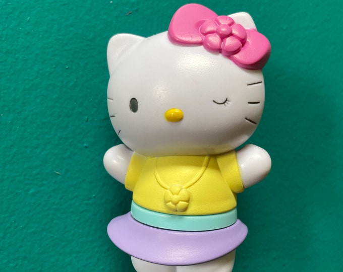 Tiny 'hello Kitty' Spinner - Etsy