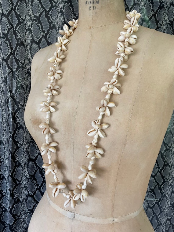 Vintage hawaiian shell lei - Gem