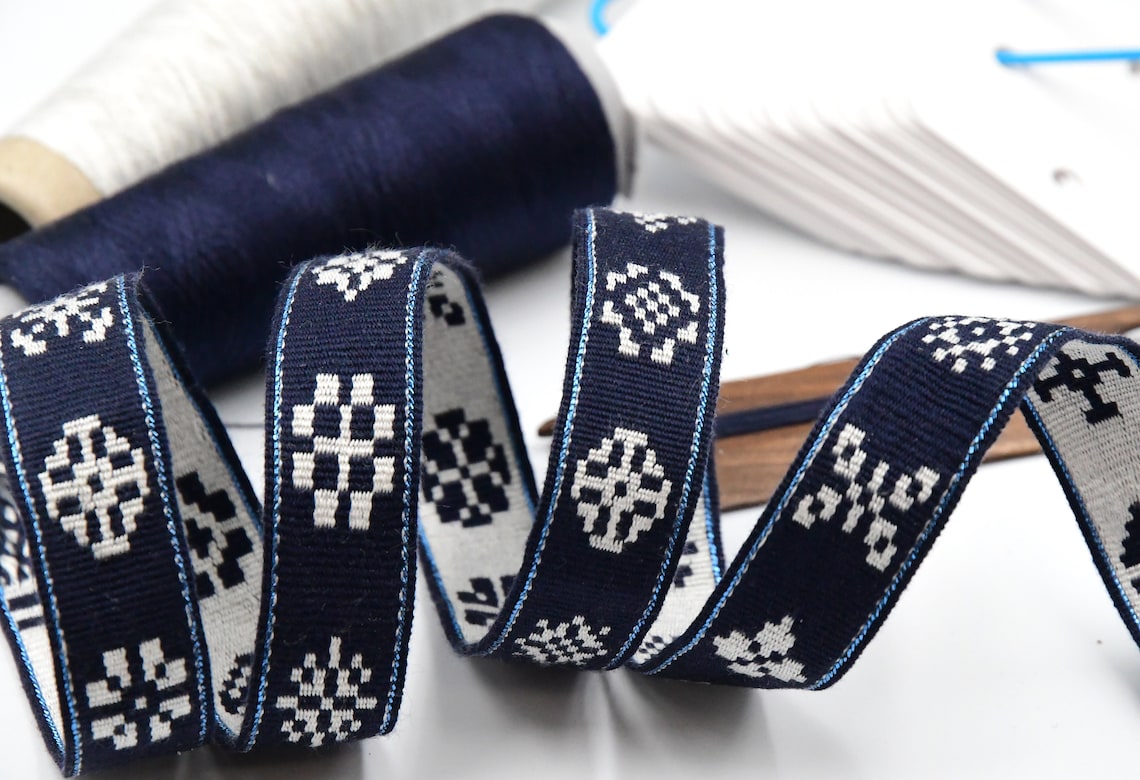 Snowflakes in Icelandic Double Weave (tablet Weaving) - Etsy